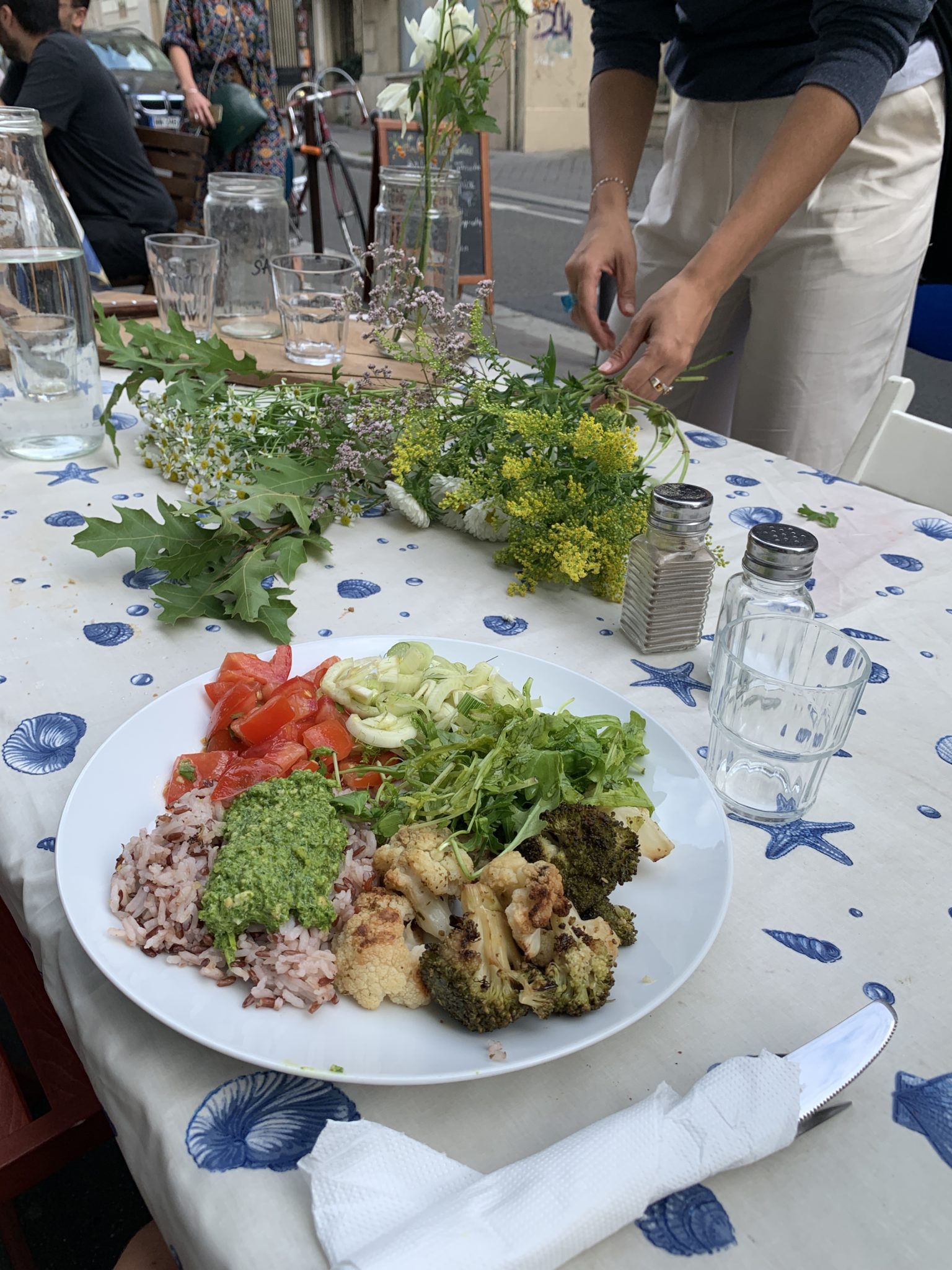 Repas à prix libre : on a testé la cantine solidaire des Pyrénées – Mon ...
